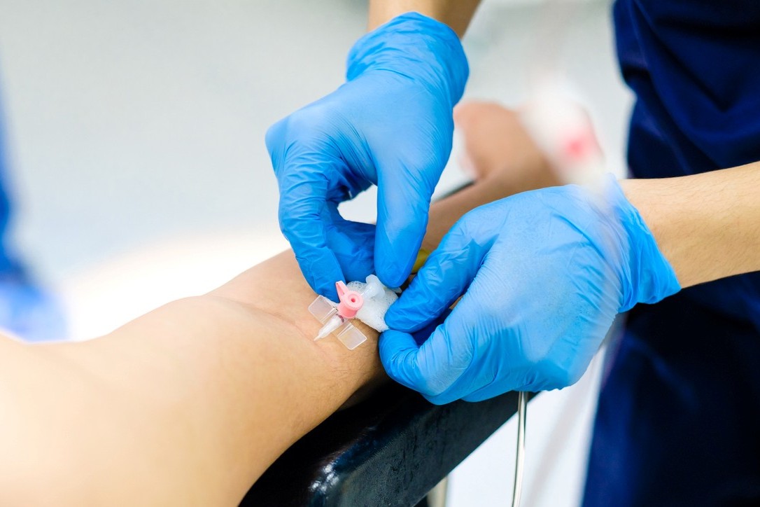 Peripheral Cannulation (Care & Advice) - Asiamedic Health Screening